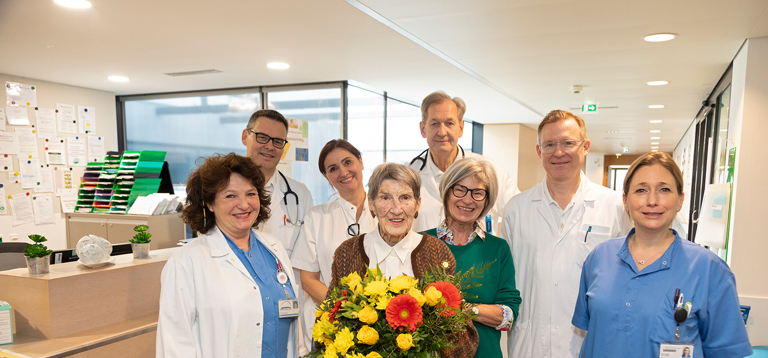 Dank Klinik Donaustadt: Patientin feiert ihren 100. Geburtstag - Wiener ...